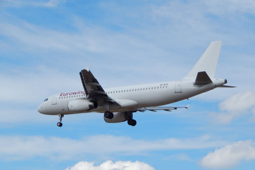 9H-MLB | Plane Spotters - Aircraft Information