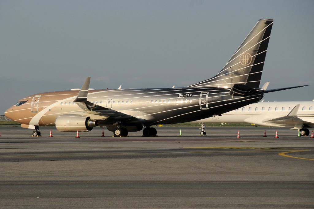 9H-ELF | Plane Spotters - Aircraft Information