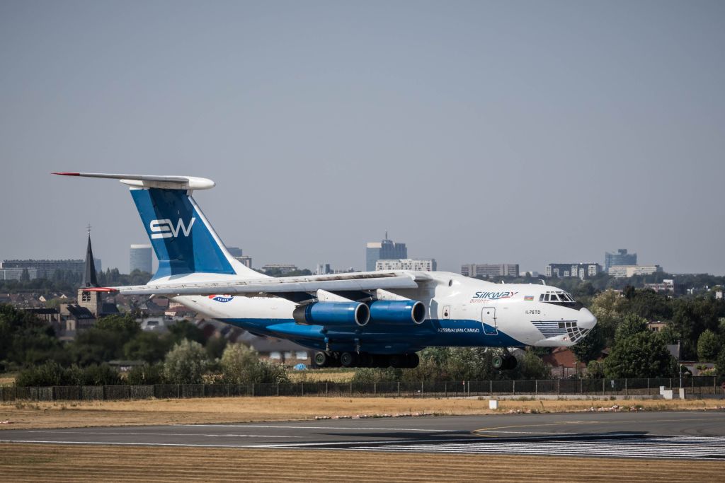 4K-AZ40 | Plane Spotters - Aircraft Information